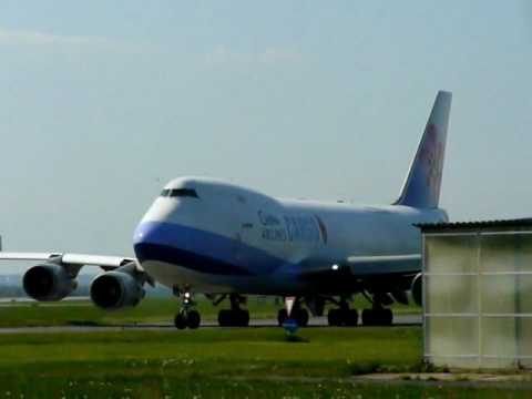 One day in Prague Airport Ruzyně - PRG/ LKPR