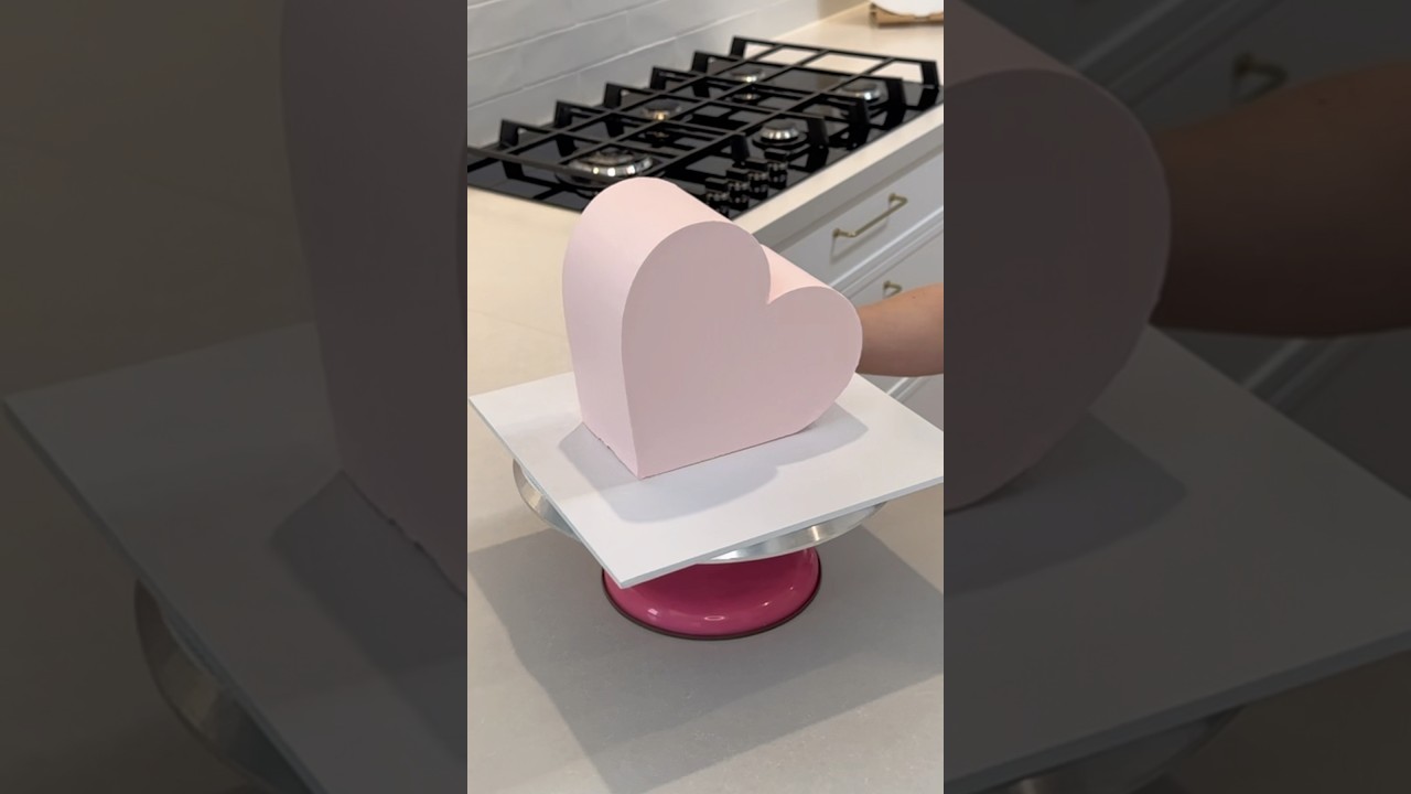Make a Standing Heart Cake
