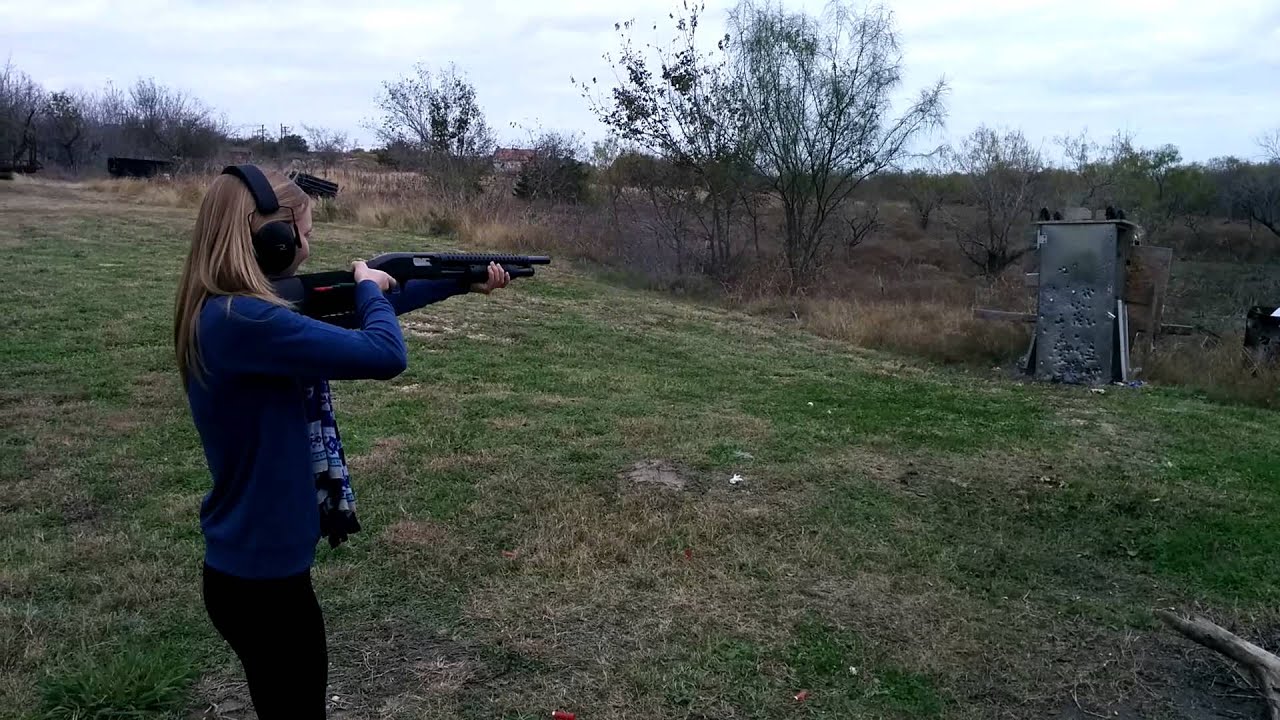 Ashley and the Mossberg 500