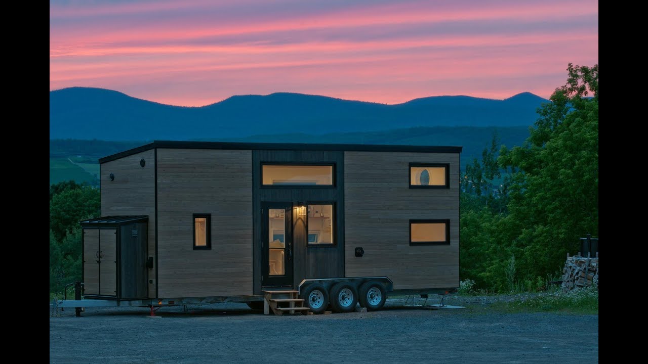 Tiny house on wheels: The Acacia