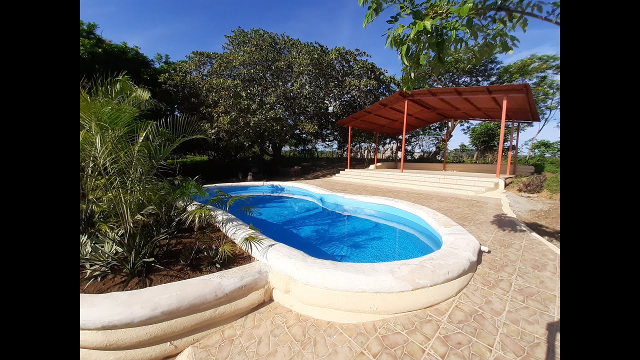 Piscina de súper Adobe