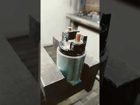 Starter motor fixed contact for solenoid