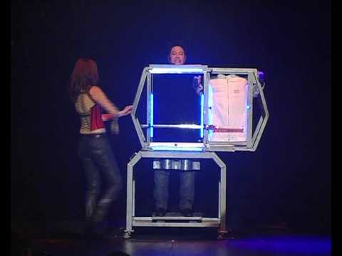 Shadow Vision Illusion Video | BACKSTAGE BUSINESS