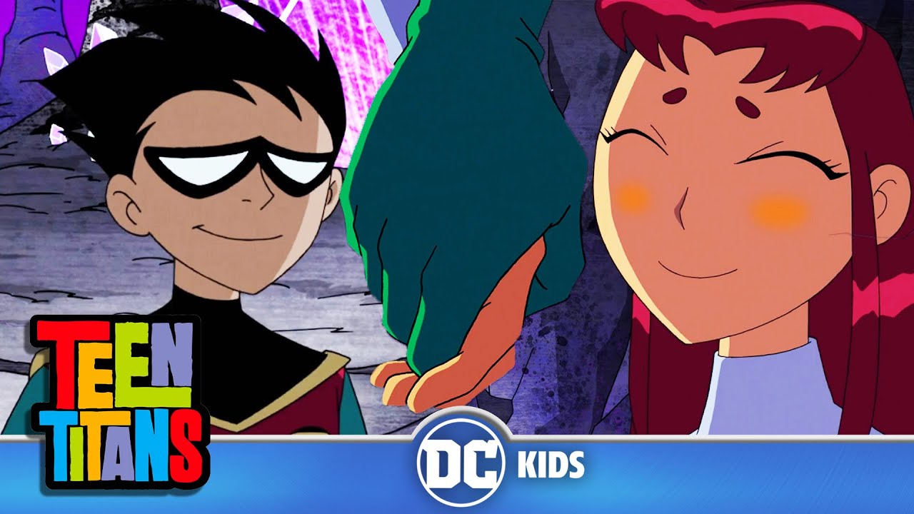 💑 💖 Robin & Starfire's Cutest Moments! | #TeenTitans | @dckids