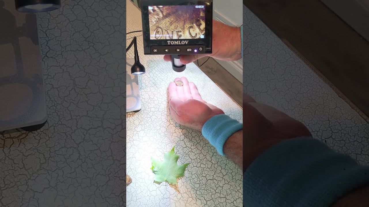 1000 X Digital Microscope By TOMLOV