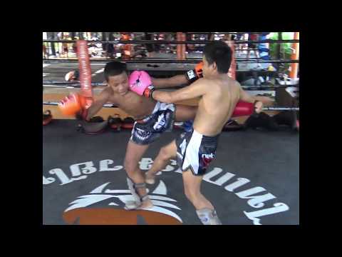 Sparring: Nuapet vs Jongsananlek