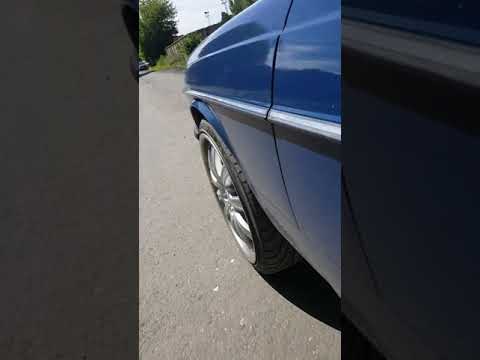 mercedes 123 with r20 wheels rollin'