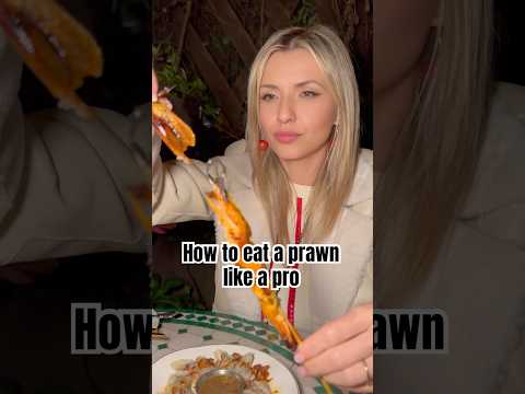 How to eat a prawn like a pro at one of Los Angeles best restaurants π Cobis in Santa Monica, CA