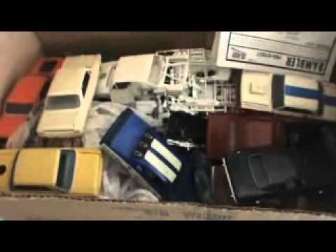 Yard Sale Trail 2012 Episode #4 -- *MEGA PICK* Smokin' Hot Vintage Models