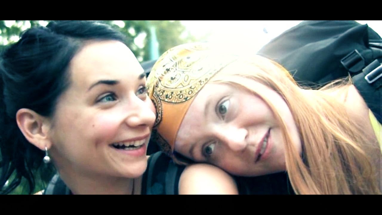 𝐂𝐙: Karolína & Iška – Pusinky/Dolls (2007)