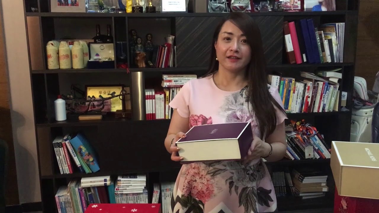 custom luxury paper gift box packaging