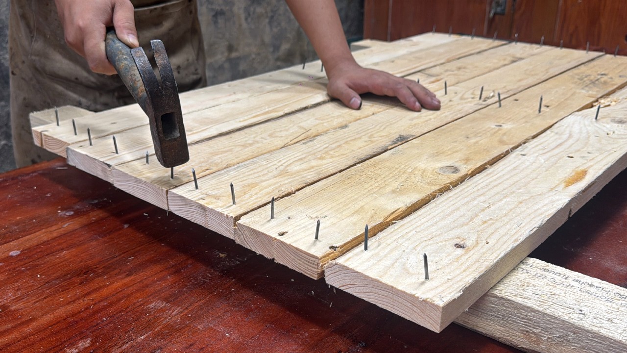 Why Don’t People Build Furniture Like This From Old Pallets?!