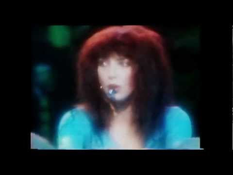 Kate Bush- 'Moving'....live 1979