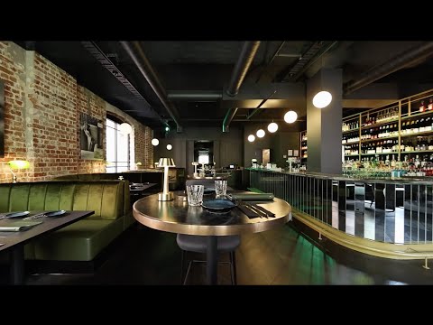 Directitude | Kiss & Tell bar