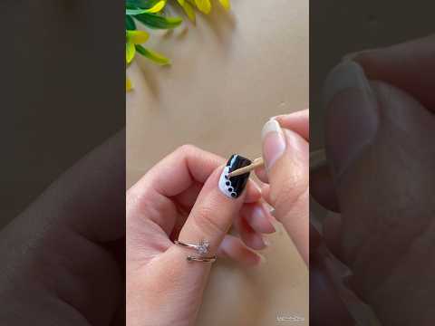 ๐
๐คEasy black and white nail art design #nailart2024 #youtubeshorts #shorts #shortvideo