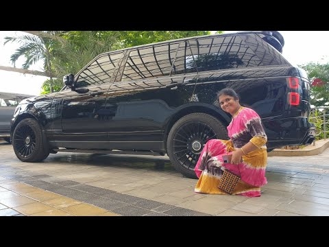 Allu Arjun car at Apollo hospital