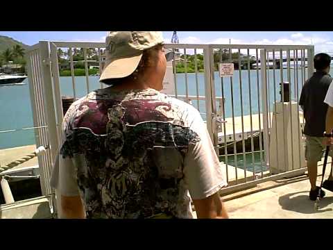Taking the Boat to Lunch at Hawaii Kai Towne Center