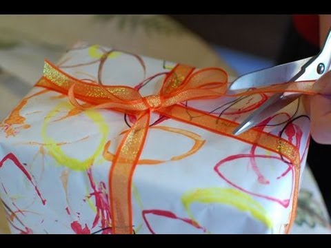 Wrapping Present | Cullen’s Abc’s | Free Children's Videos & Activities
