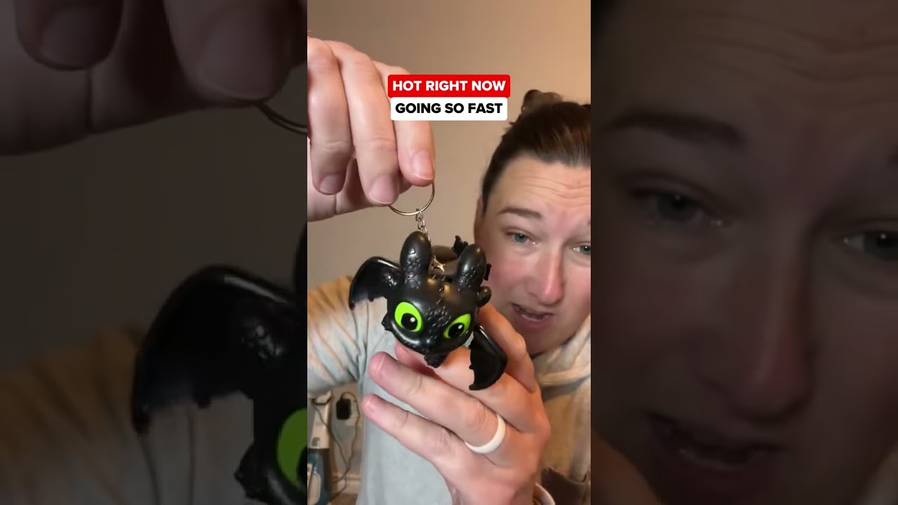 Light-Up Toothless Dragon Keychain #toothlessdragon #lightupdragon #keychain
