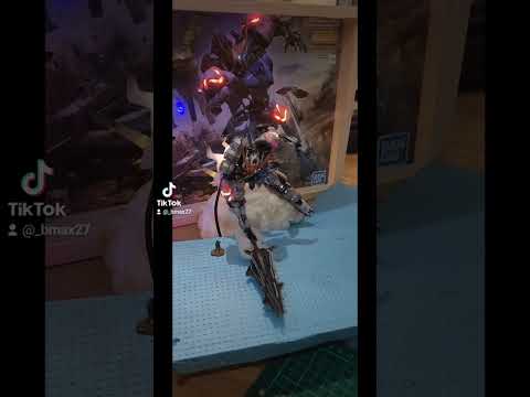 MG barbatos custom repaint+led |walldiorama