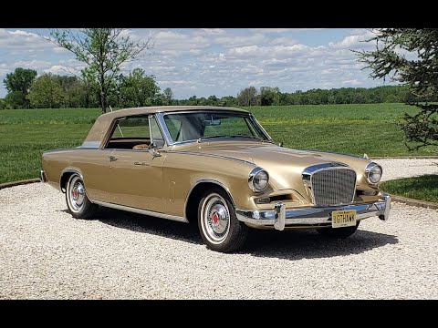 1962 Studebaker Gran Turismo Hawk.