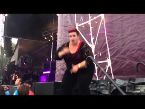 Amber Galloway Gallego is a sign language interpreter who specialises ...