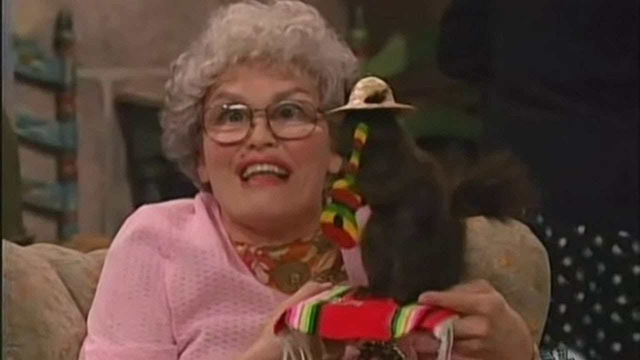 MADtv - 7am Condo Report #5: Mexico