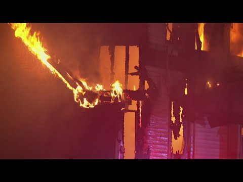 Fire destroys south Toledo duplex Sunday night