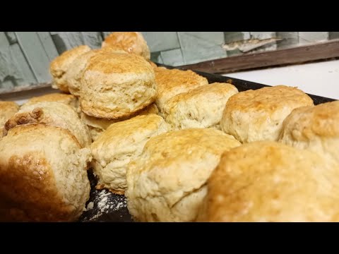 HOW TO MAKE MILK SCONES.