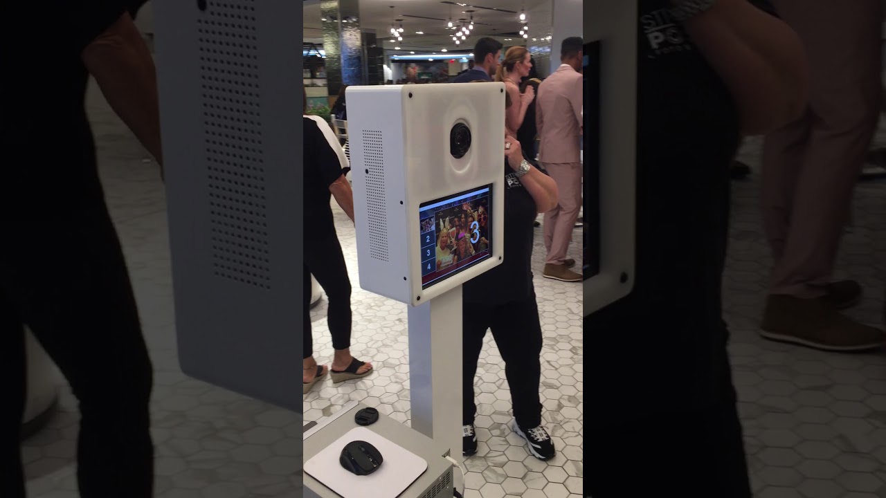 Hire Strike A Pose Foto Booth - Photo Booths in Scarsdale, NY | GigSalad