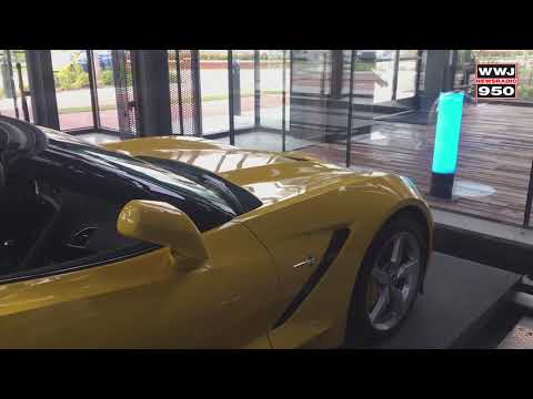Carvana Car 'Vending Machine' Opens in Novi Adell Center