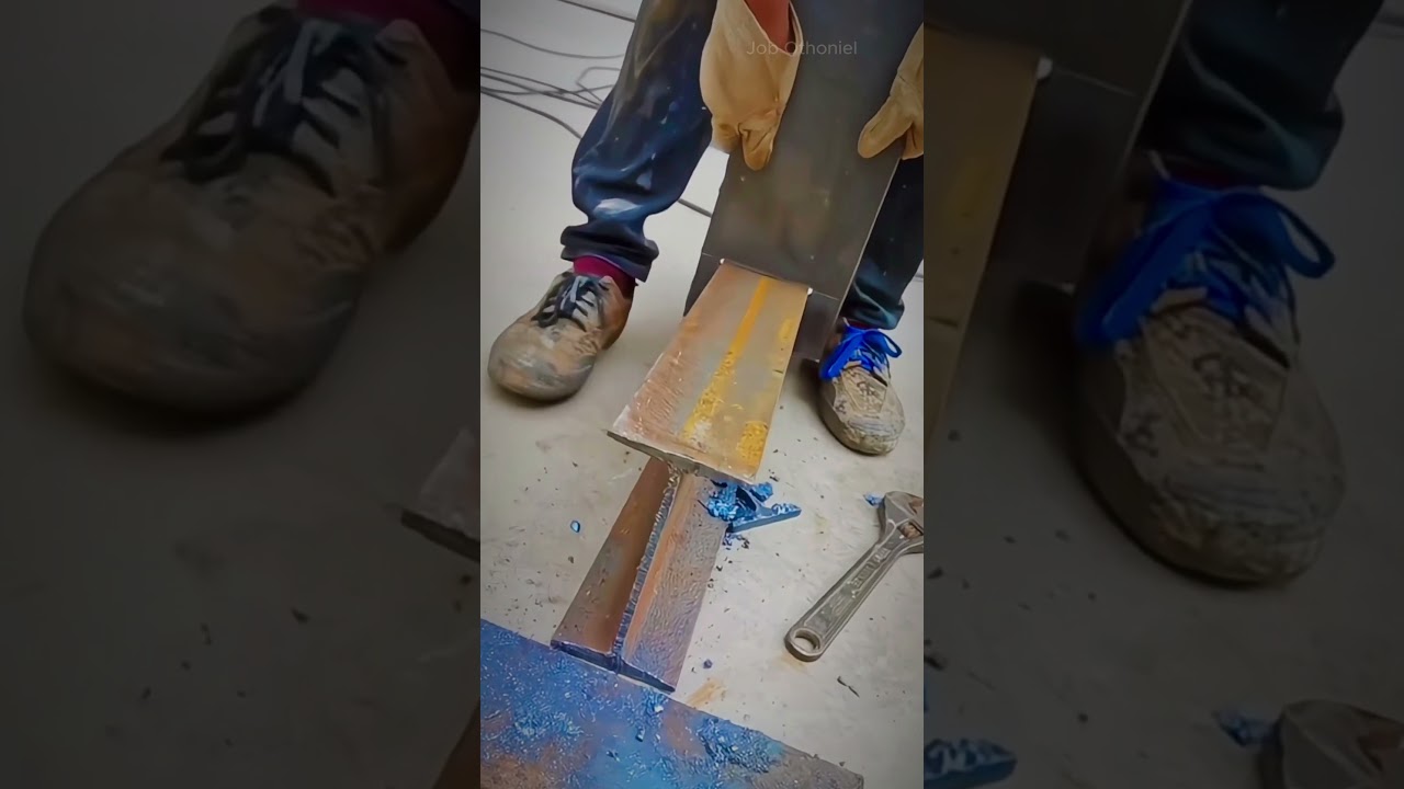How much weight can this steel beam support? Find out!