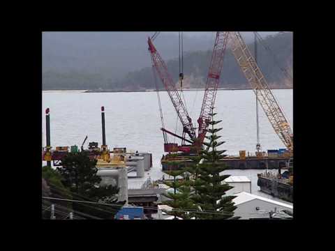 Great view of the second mooring dolphin being put in place.