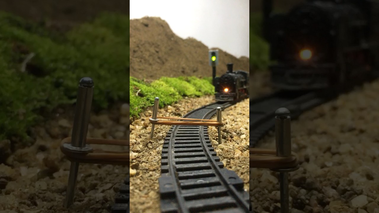 TRAIN HIT THAT  RUBBER BAND ☠️