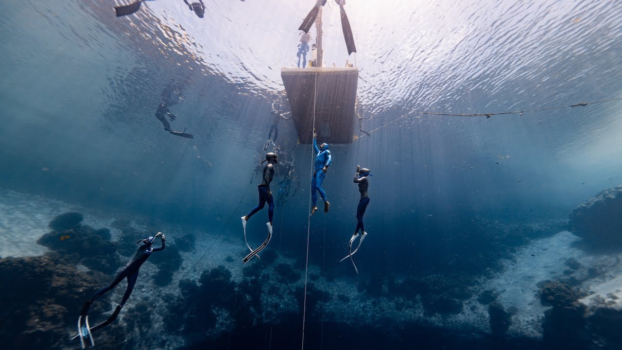 Der tiefste Atemzug - Tauchen in den Medien - Sidemount-Forum Der tiefste Atemzug - Tauchen in den Medien - Sidemount-Forum