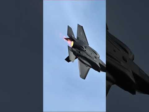 F-35 Lightning II — The Future of Air Combat ⚡