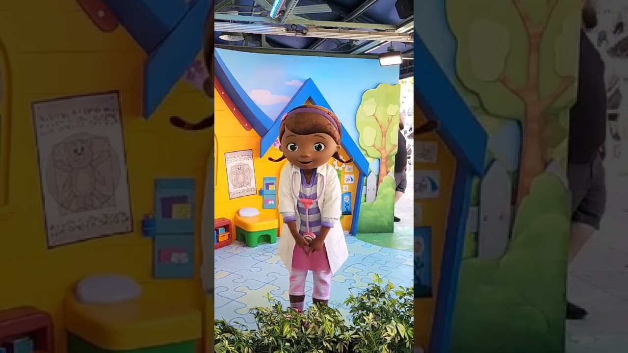 Doc McStuffins #disney #hollywoodstudios #shorts #short #4k #poverty #docmcstuffins #waltdisneyworld