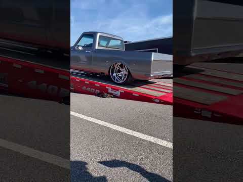 #c10 #squarebody #pickuptrucks #chevy #bagged #truck #truckshow #fyp