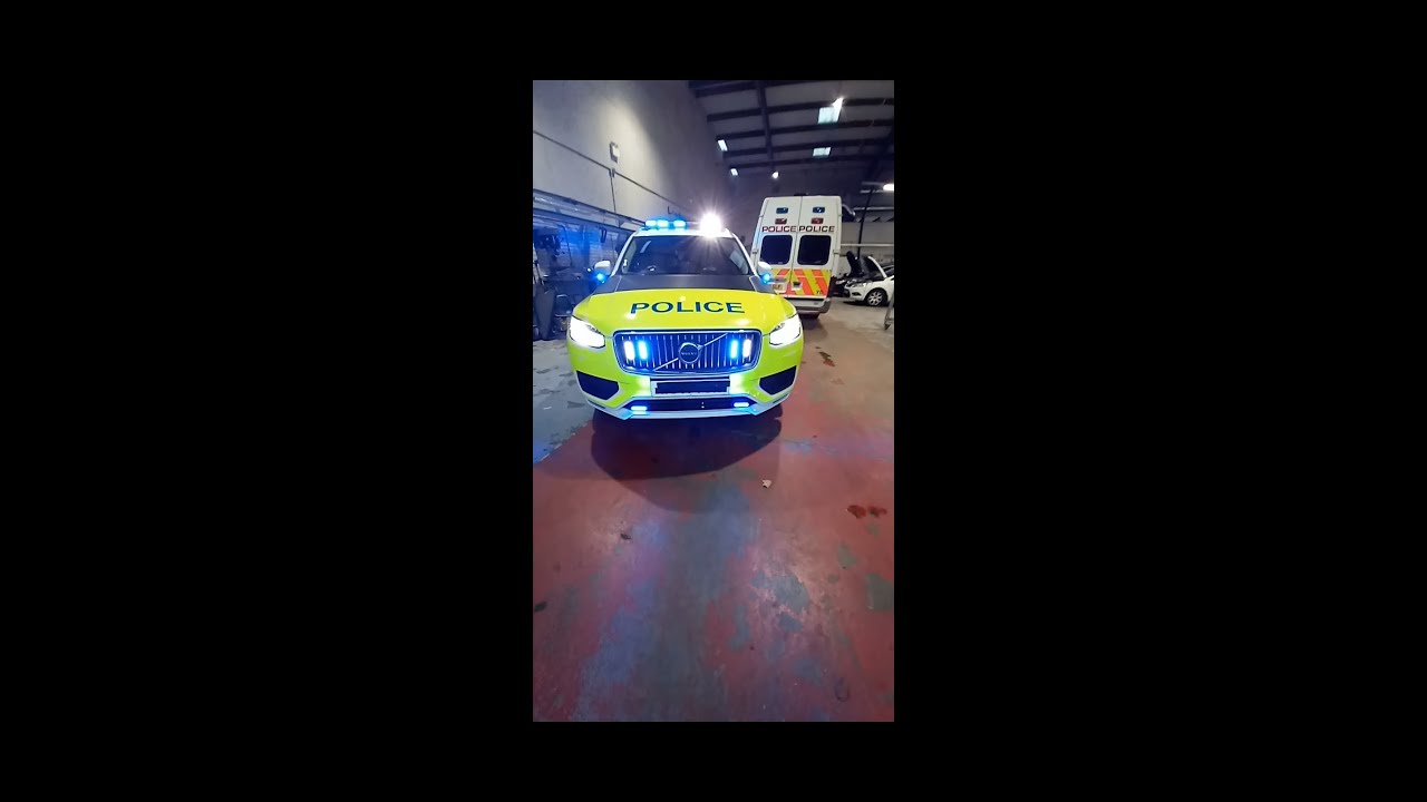 *Brand New!* Devon & Cornwall Police Volvo XC90 Armed Response Vehicle light demo!