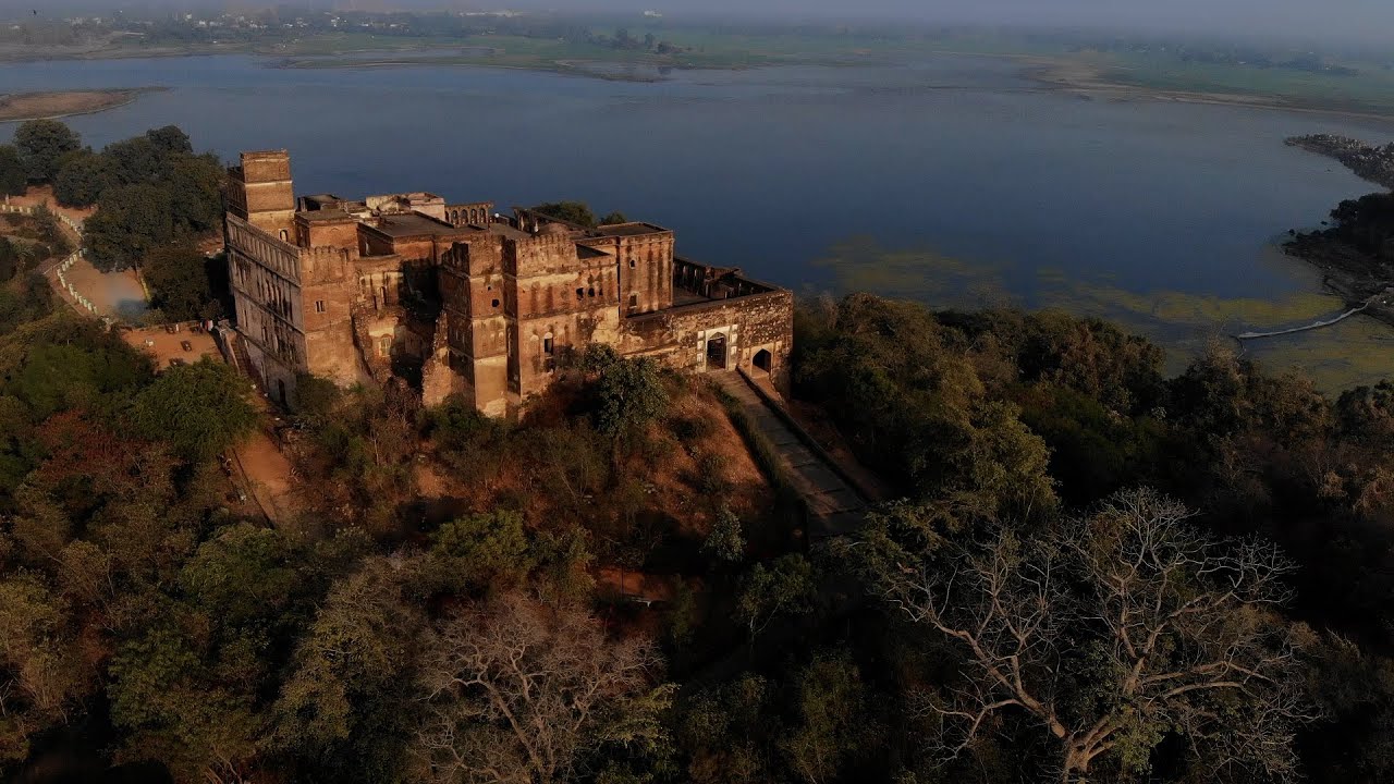 Jhansi's Hidden Gem: Baruasagar Fort