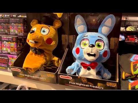FNAF toy hunting at Wal-Mart, Hot Topic & Game Stop 🧸