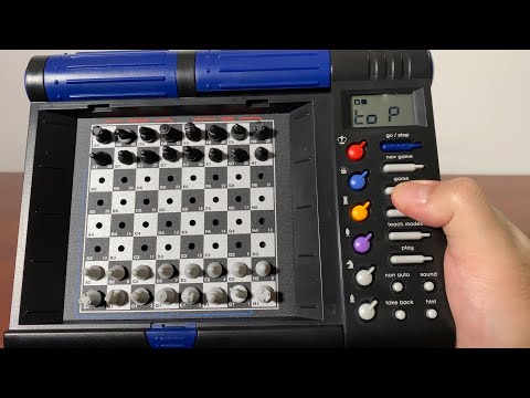 RadioShack 4-in1 Chess & Checkers Computer from 1999 -- Gadgetify