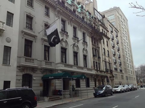 Consulate General of Pakistan New York | Walking in the Manhattan