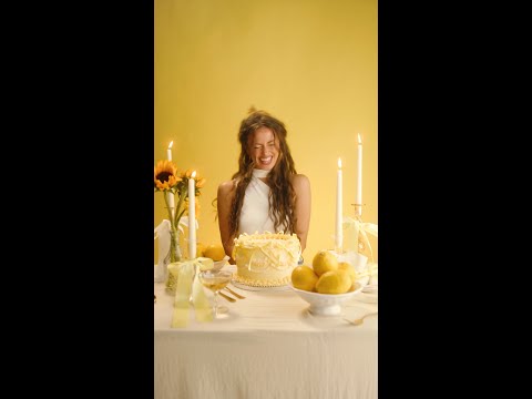 Discover Taura Lamb's New Single "straighten my curls"