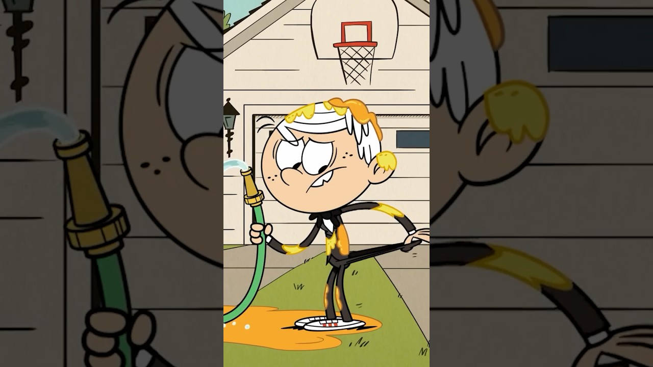Luan takes her method acting a little too far 🐝