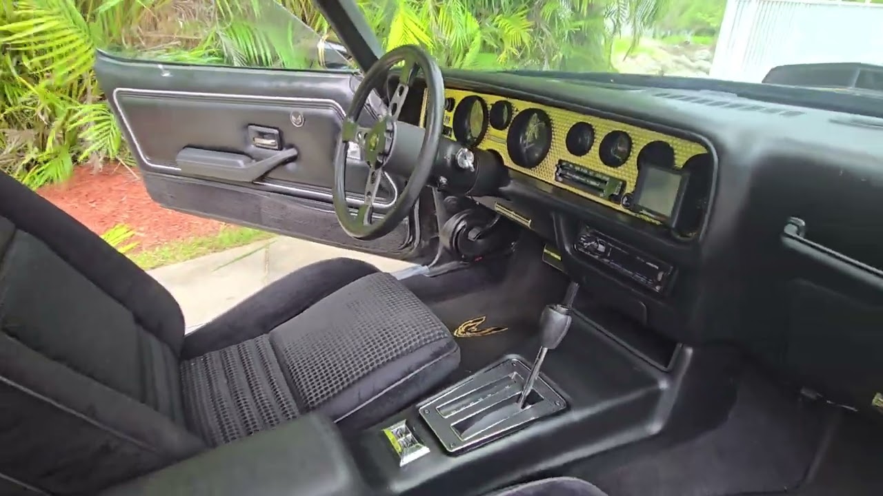 video interior 1979 Pontiac Trans Am SE