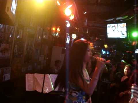 SISTERS BHEY and DREI - Lets Get It Started (Giggles Band) [Cover]