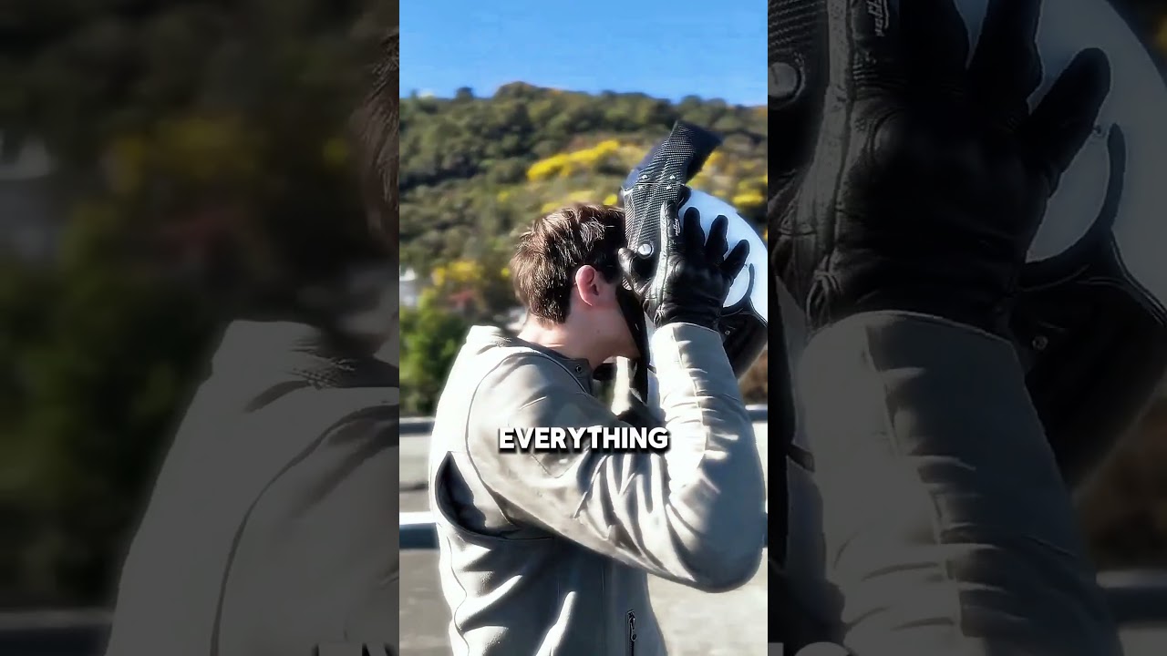 This helmet changes everything 😳 #tech #helmet #innovation #viral