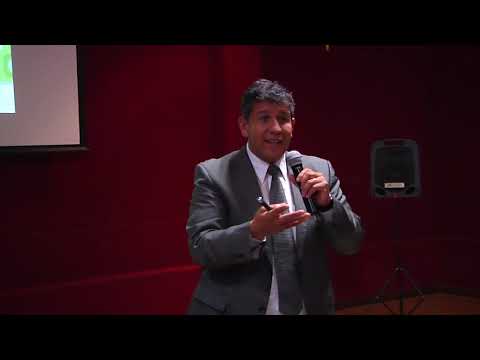 Conferencia Opinión Publica Crítica; Retos y Desafios