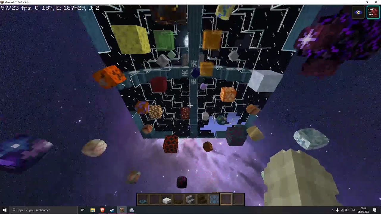 Minecraft planetary/observatory using custom maps and player heads, no mods